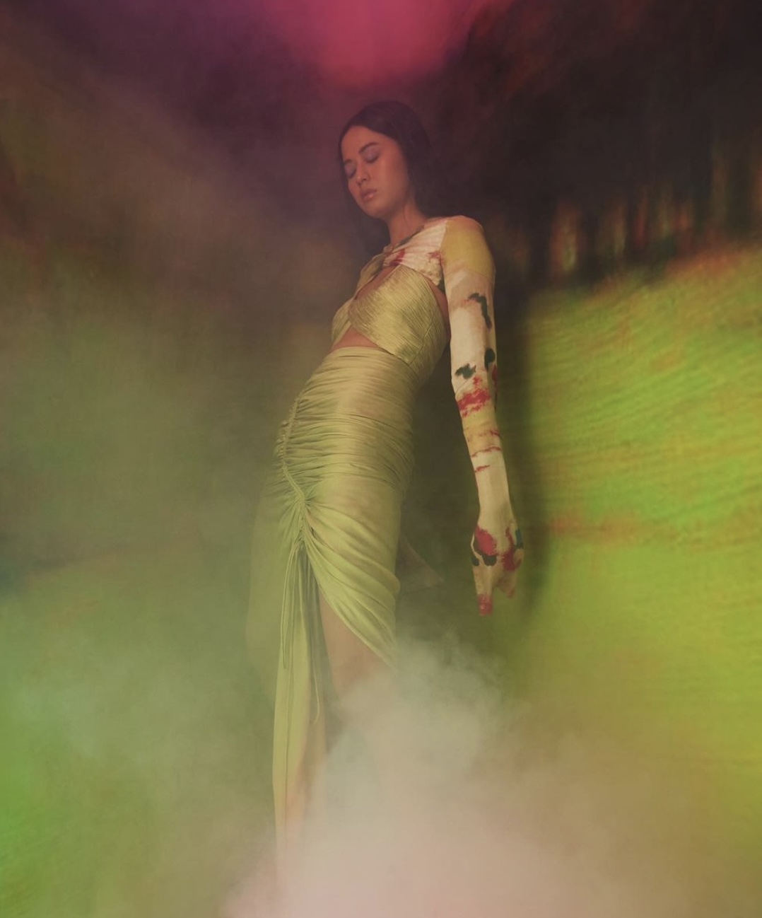 AROKA - Runway Square